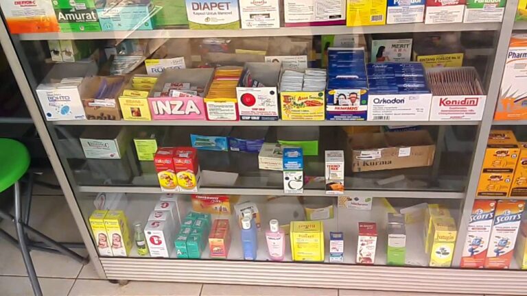 Dolar AS Menguat, Harga Obat Naik hingga 10 Persen
